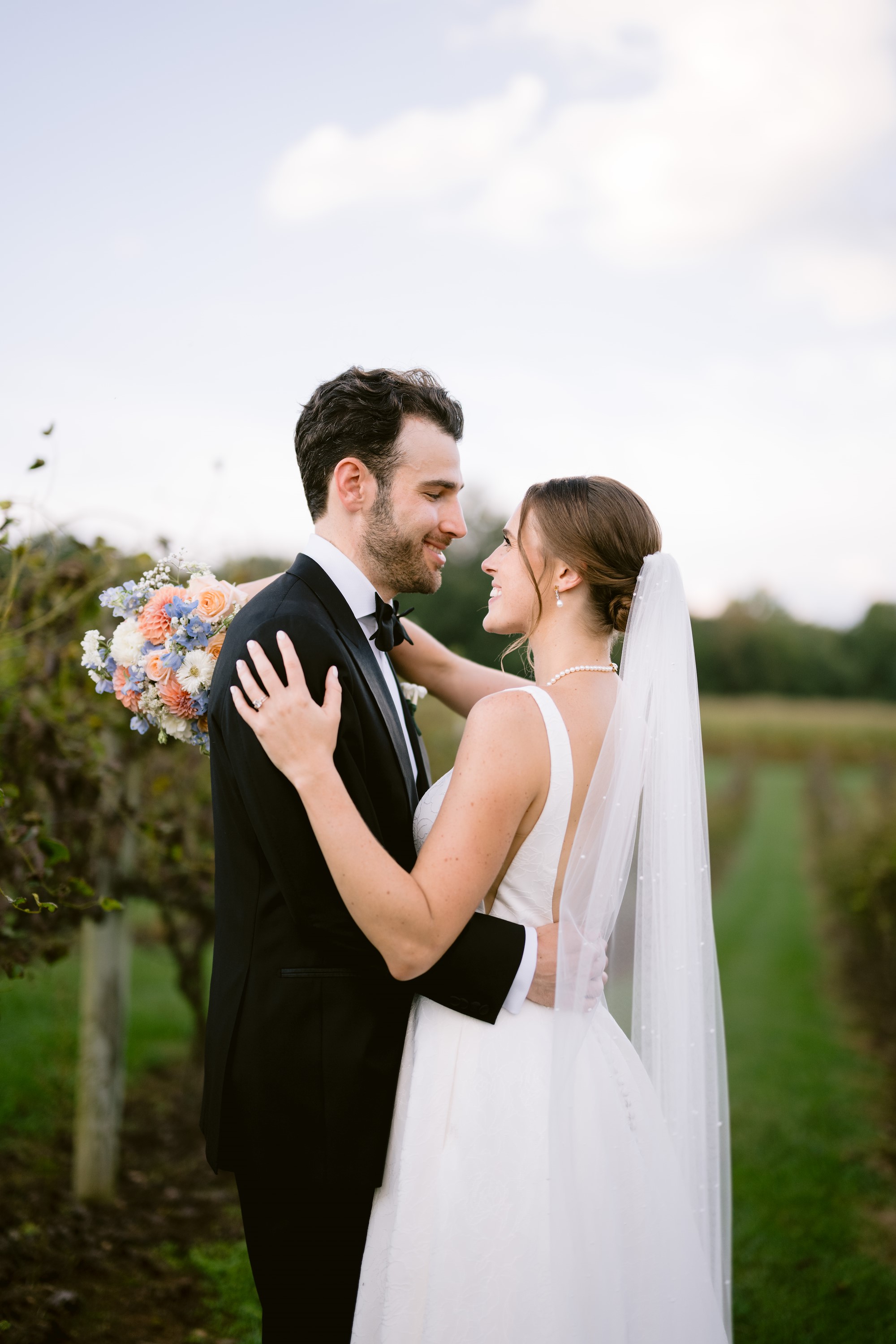 Danielle & Zach Springfield Manor | Atalie Day Photography