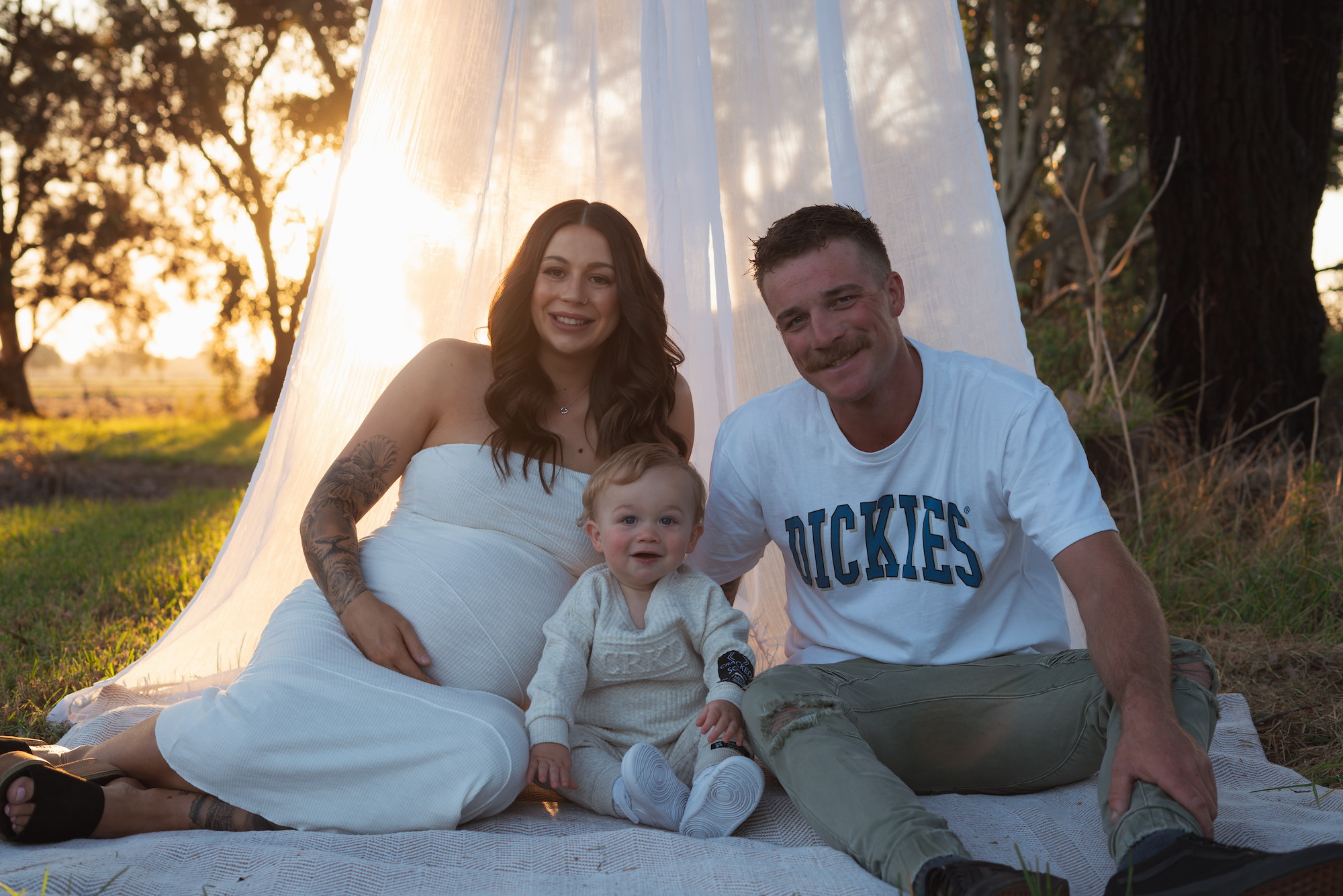 Mikayla & Jackson's family photos | Sophie Hosking Photography