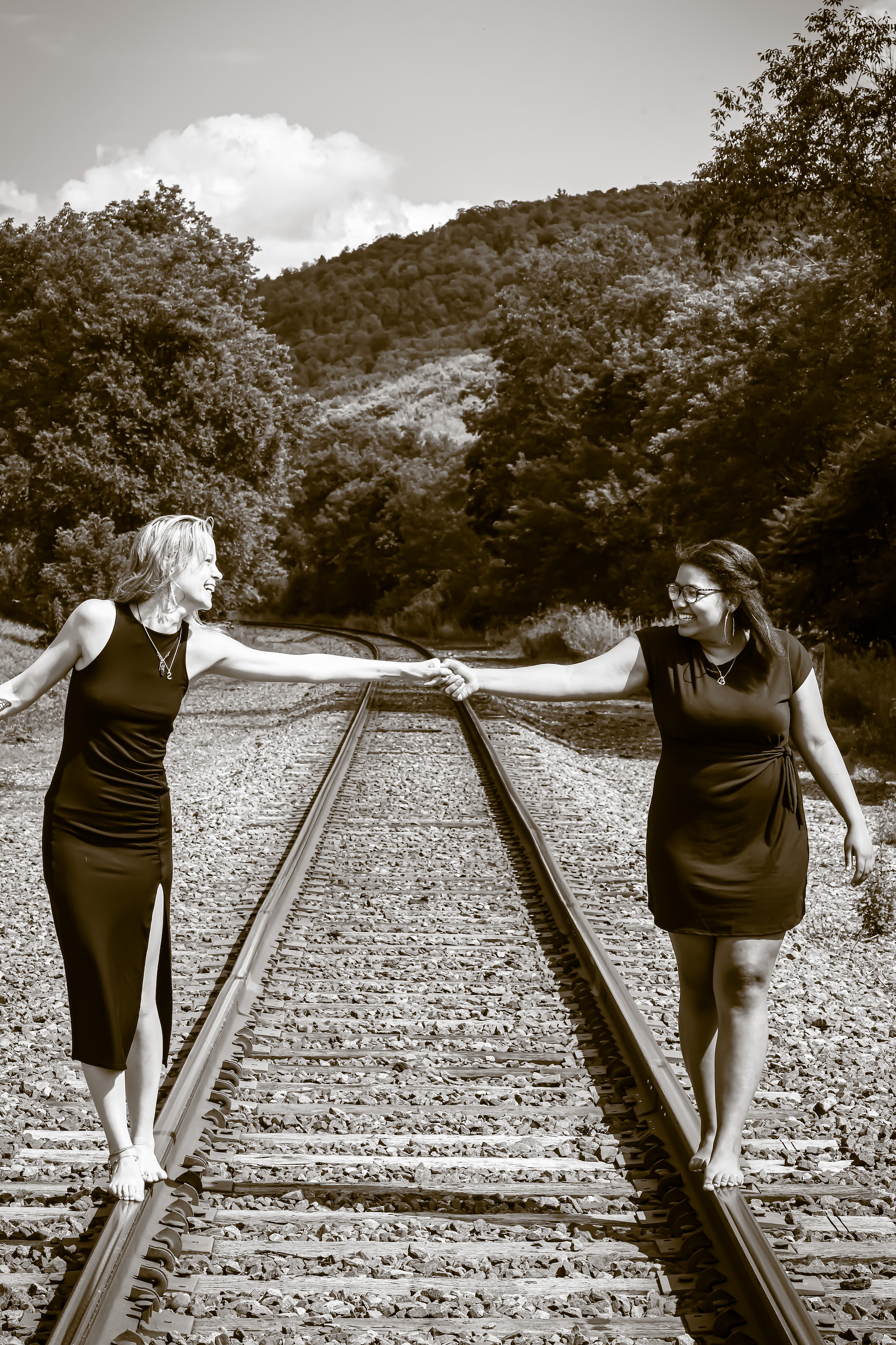 Nikki and Sierra Besties | Sierra Rain Photography